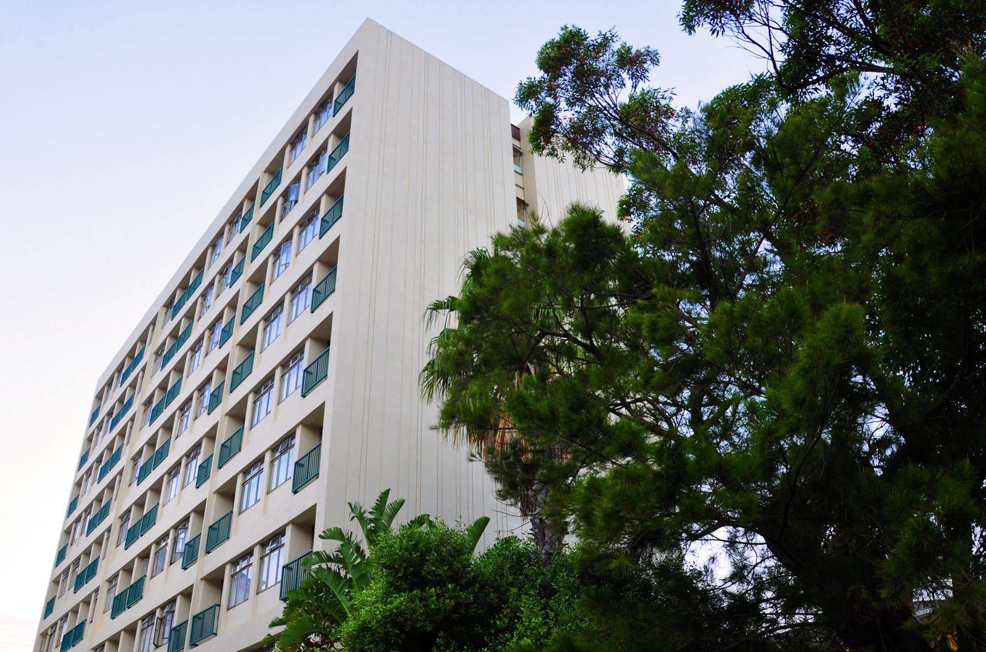 ROYAL ATLANTIC APARTHOTEL CAPE TOWN